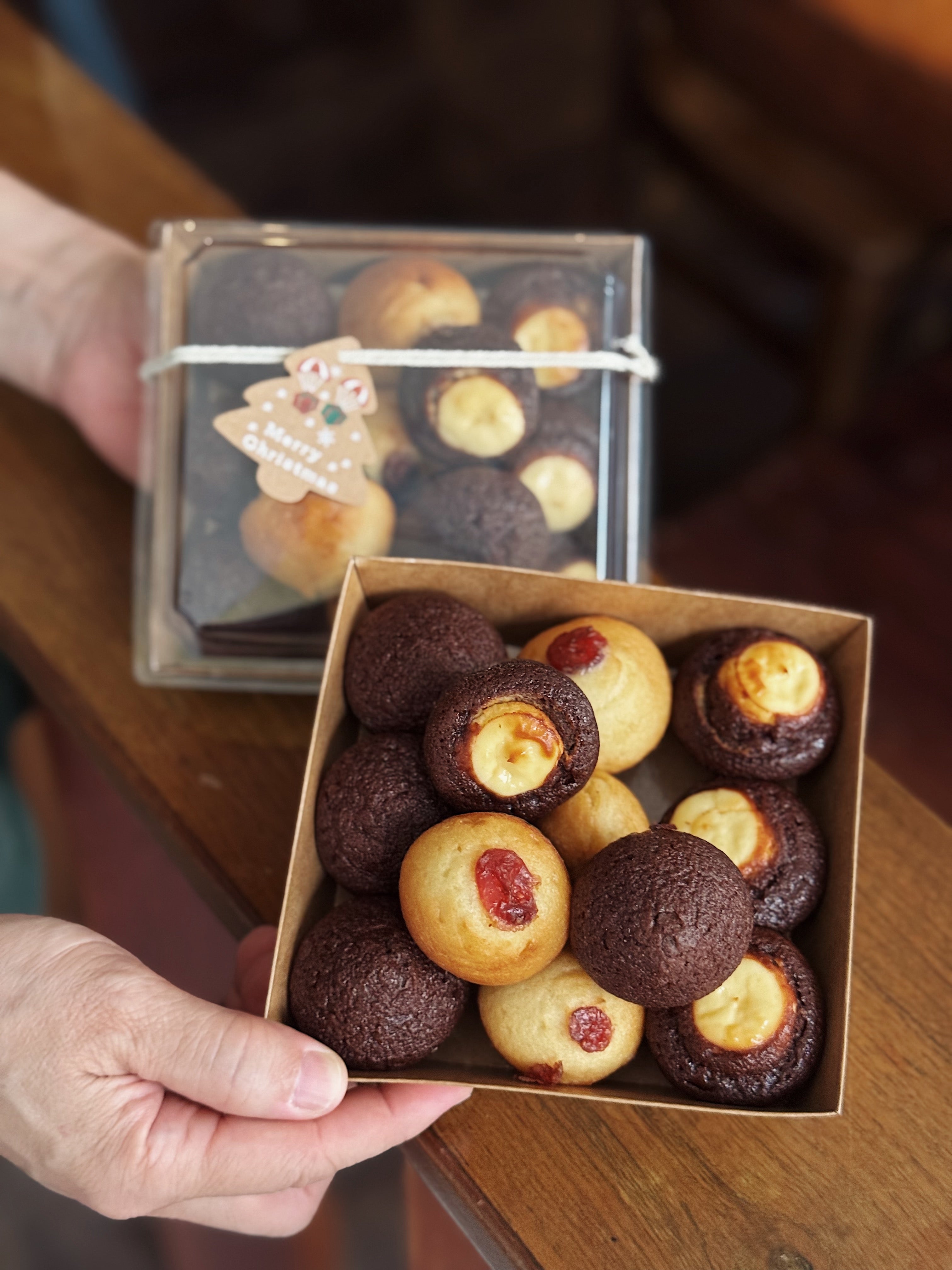 Mini Muffins (12pcs) – The Signature Patisserie